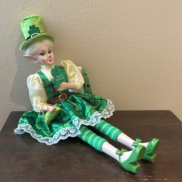 Holiday | St Patricks Day Irish Elf Female Shamrock Doll Shelf Sitter ...